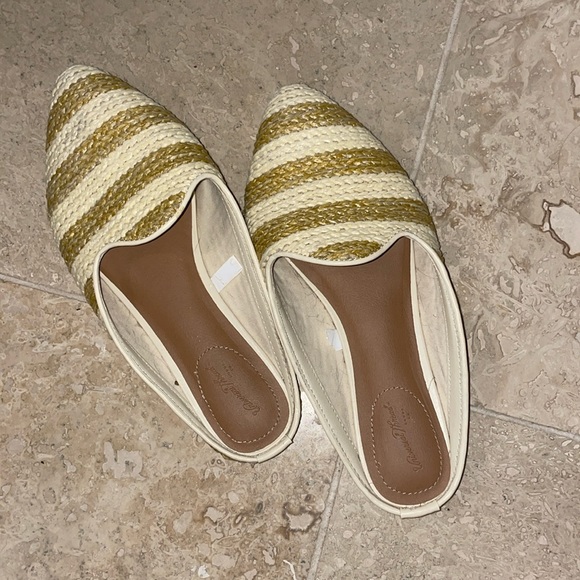 Universal Thread | Shoes | Universal Thread Slip Ons | Poshmark